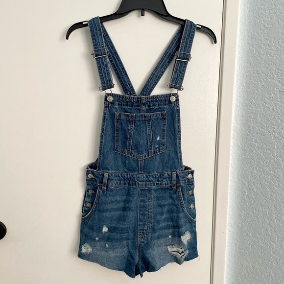Divided | Shorts | New Divided Hm Denim Overall Shorts Distressed ...